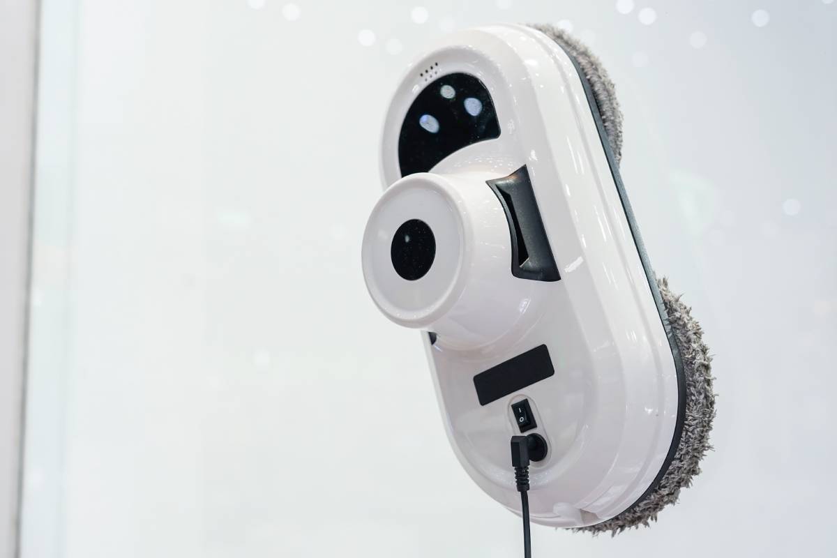 Cum alegi cel mai bun robot de spalat geamuri pentru casa ta ...